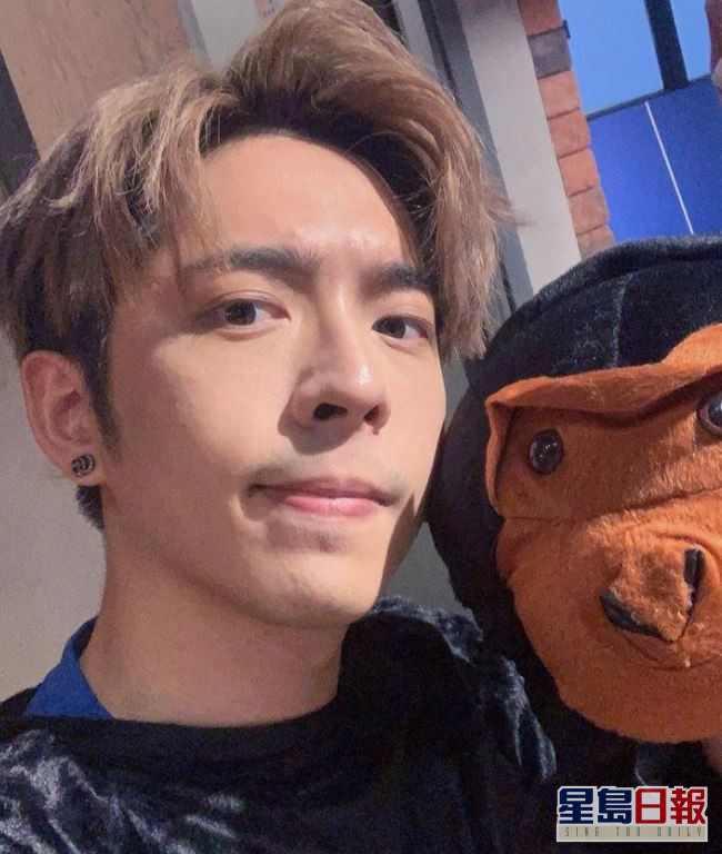 Edan《E先生》串流平台总点击达860万称冠 头五名林家谦独占三首 | 星岛日报